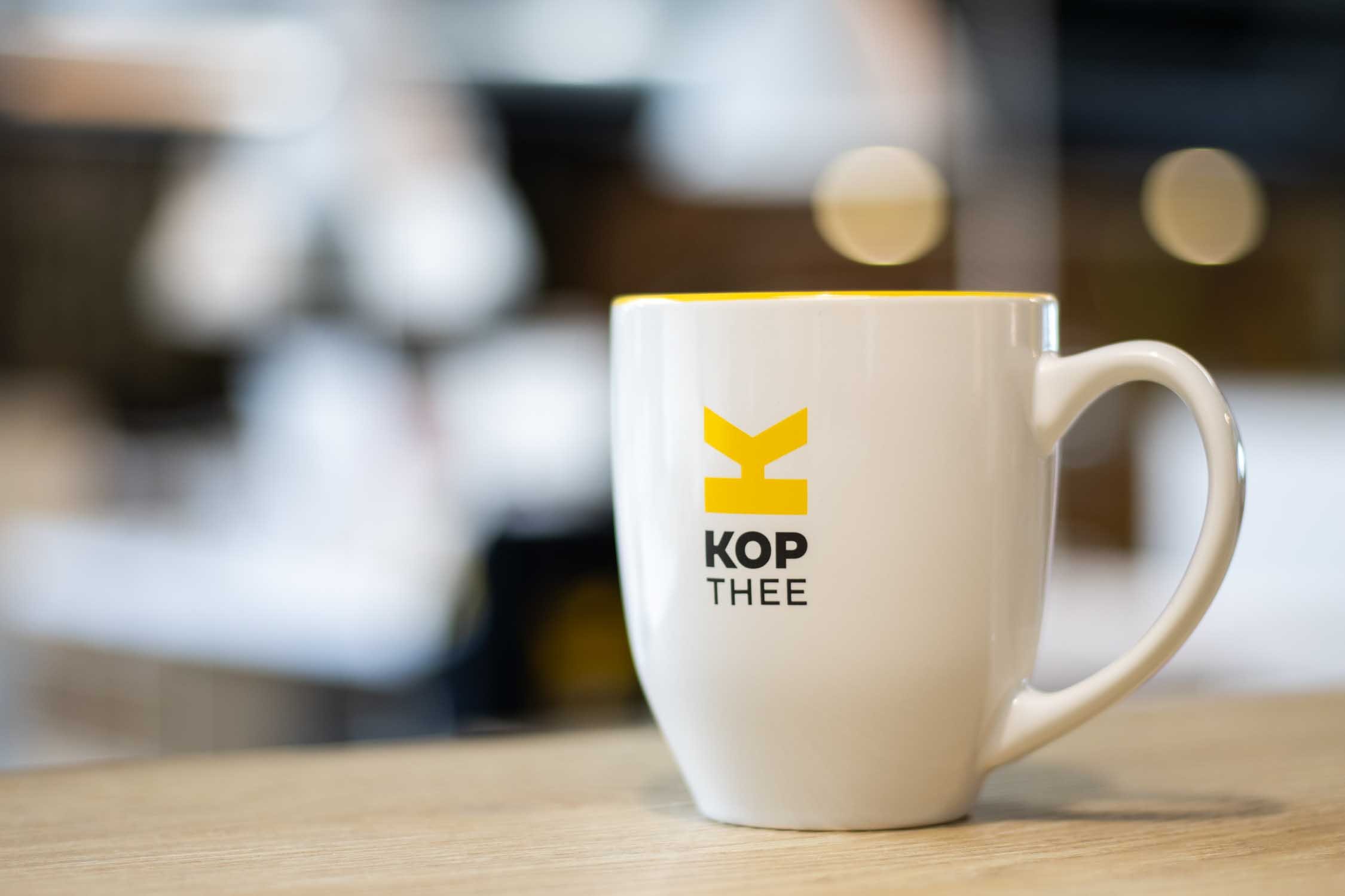 Reusable vs. recyclable: Alternatives to the disposable coffee cup